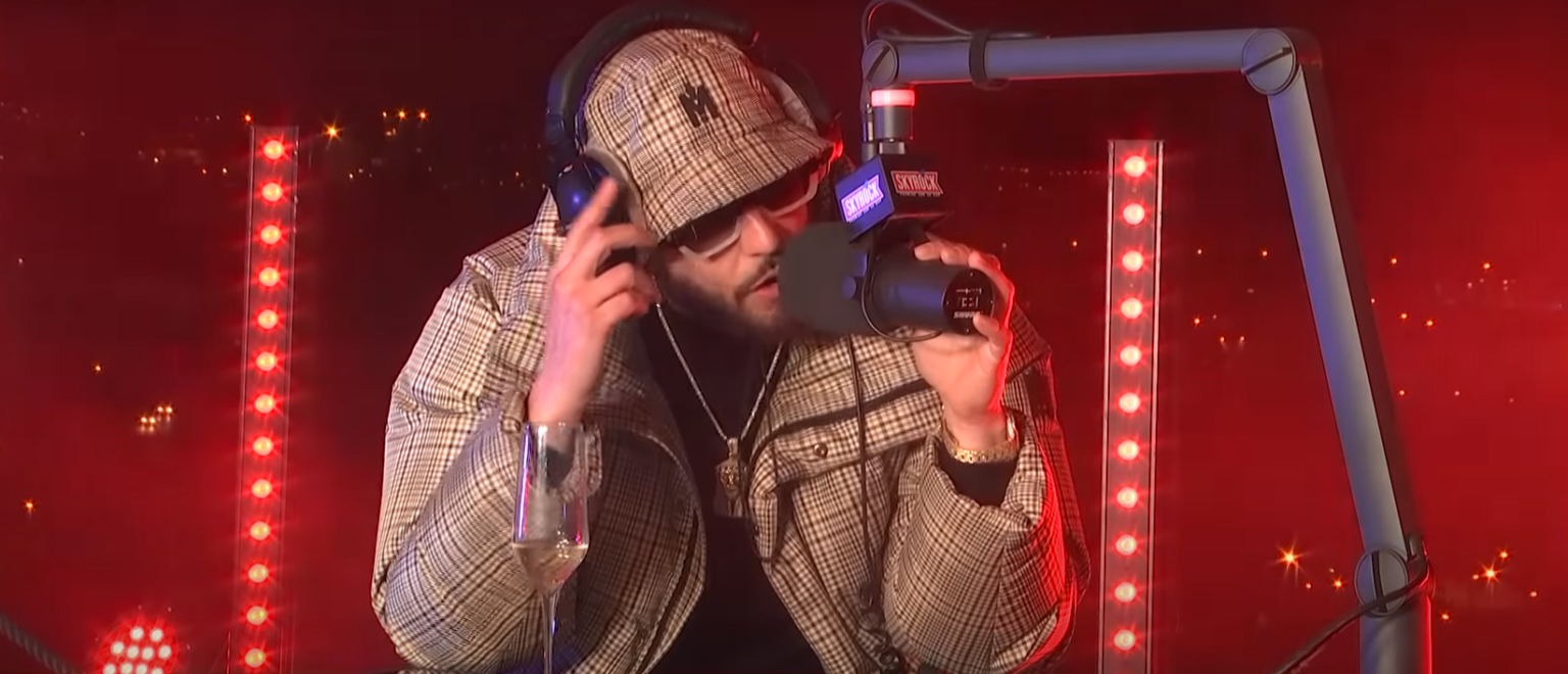 SCH dévoile un extrait inédit de son nouvel album en direct de Planète ...