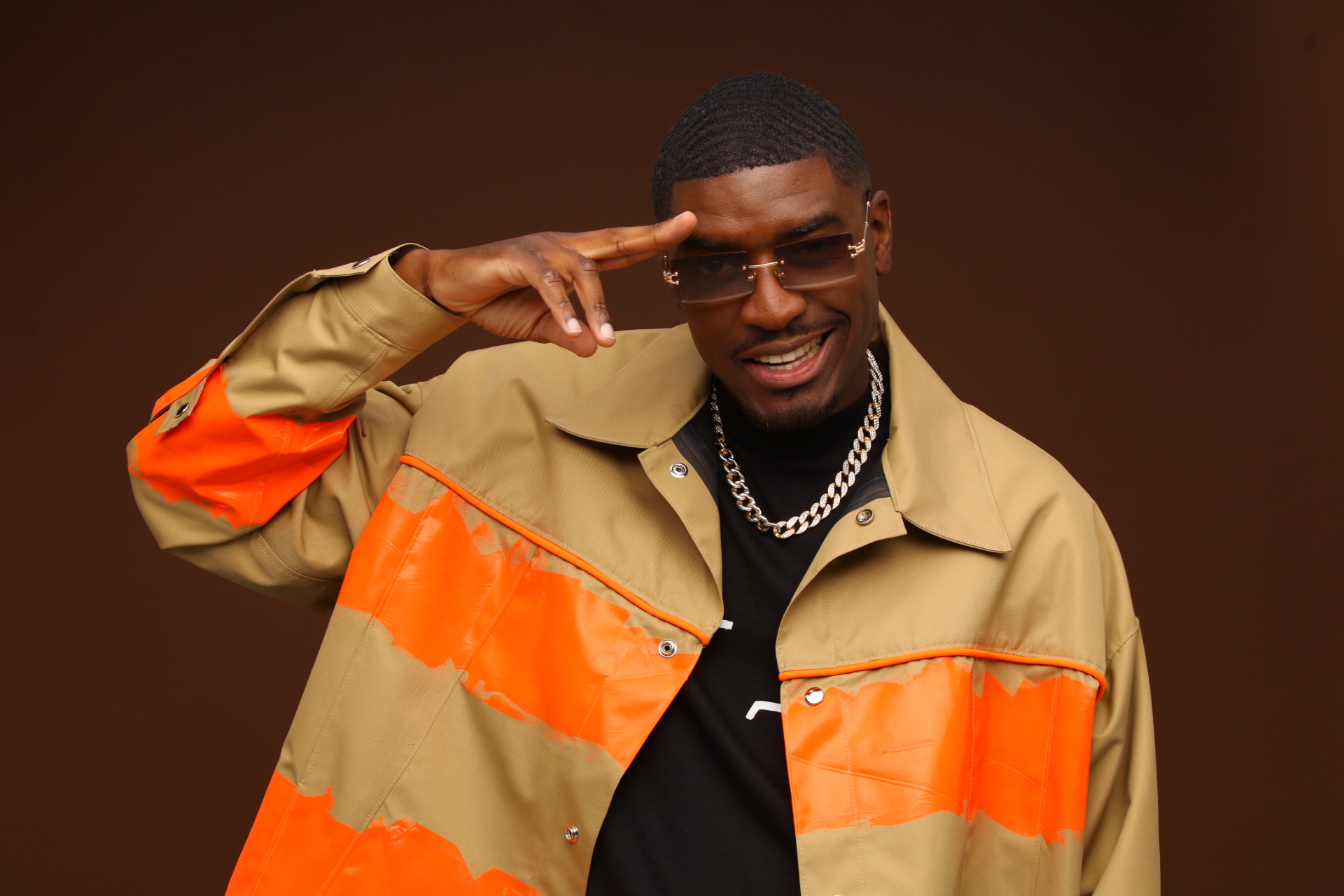 Stone dévoile son morceau “Automatique” [ VIDÉO / INTERVIEW]