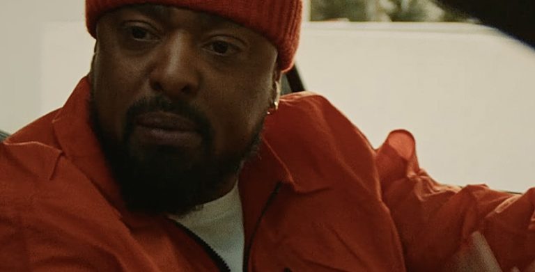 Alonzo dévoile le clip de son morceau “Traficante” [VIDÉO]