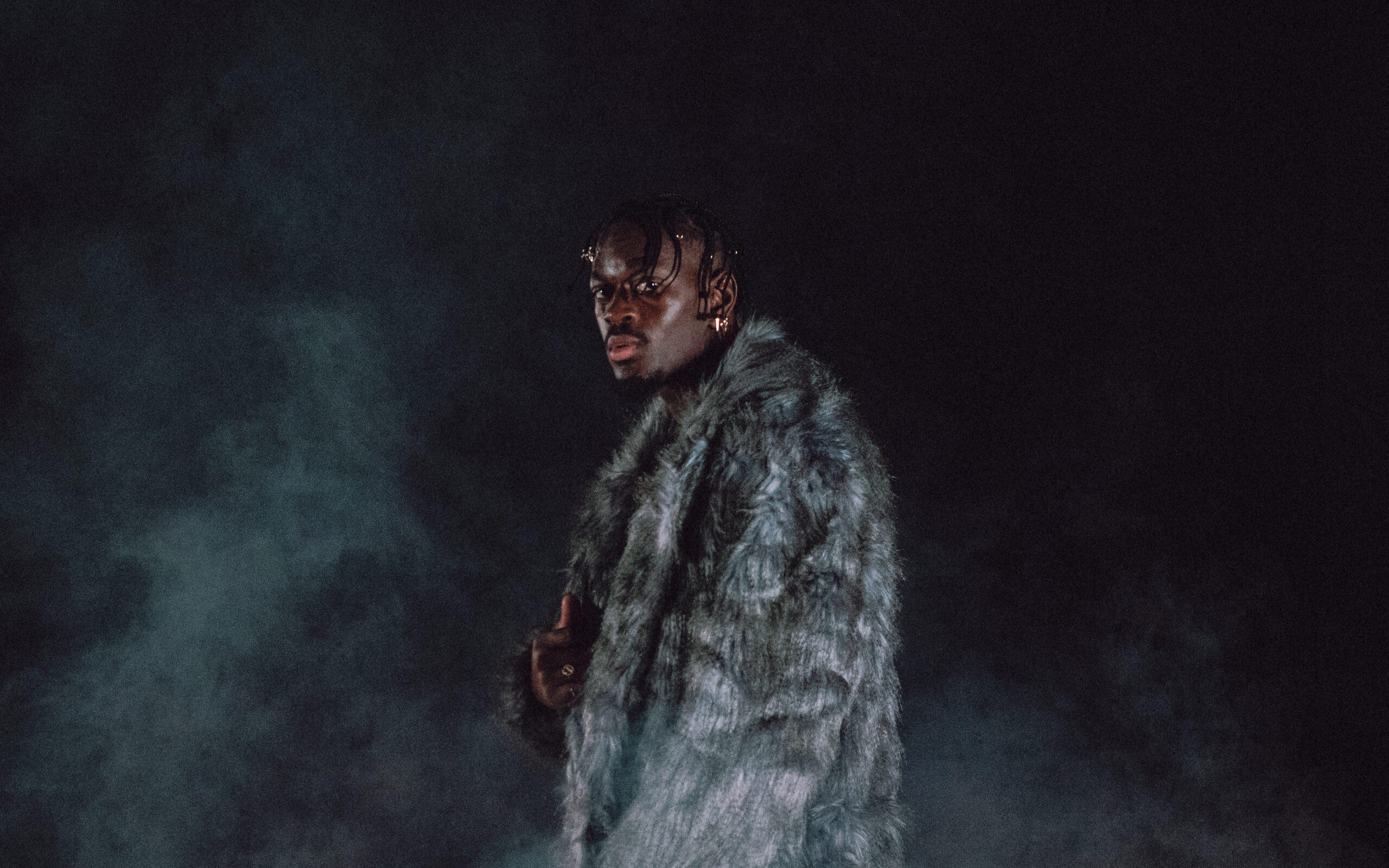 Le rappeur Khaal dévoile « MJ » son nouveau clip [VIDÉO]